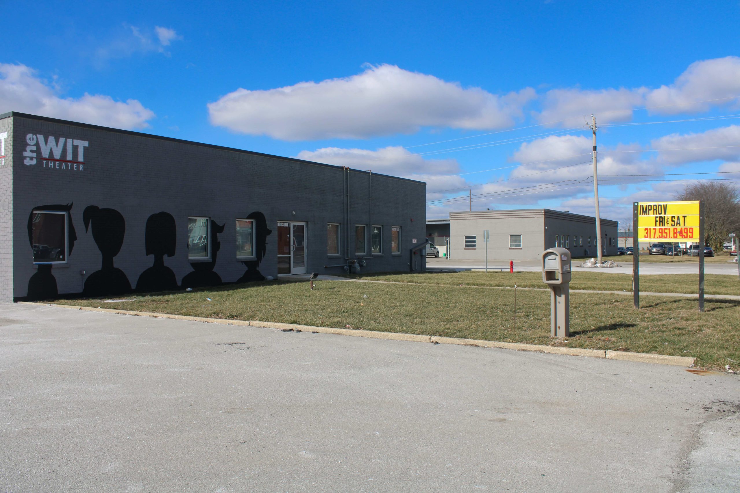 Wit Theater replaces Books and Brews – The Reflector